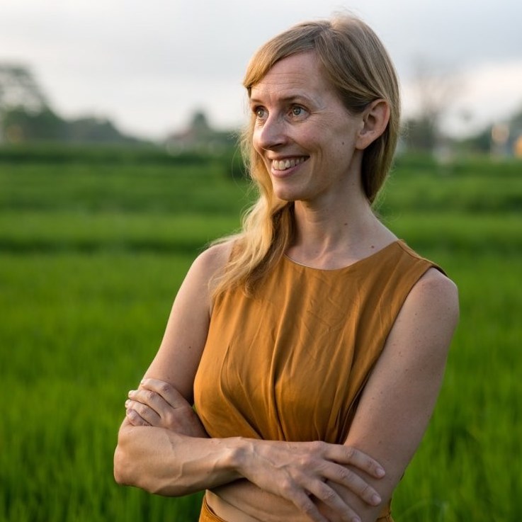 Solving the Russell Paradox: 2D geometric solution to the continuum ...